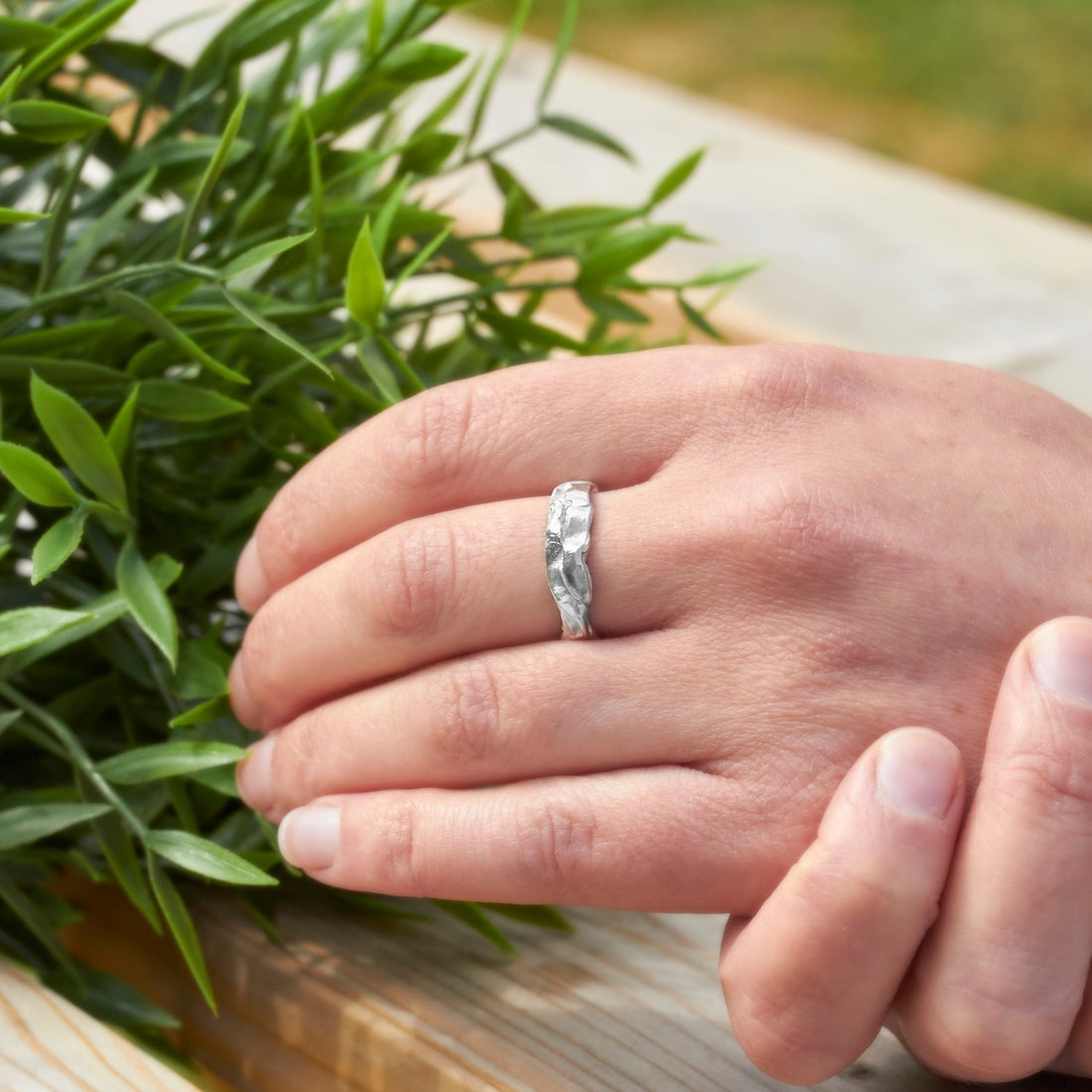 Wide Twisted Ribbon Ring By Fi Mehra – Emma White & The Jewellery Makers